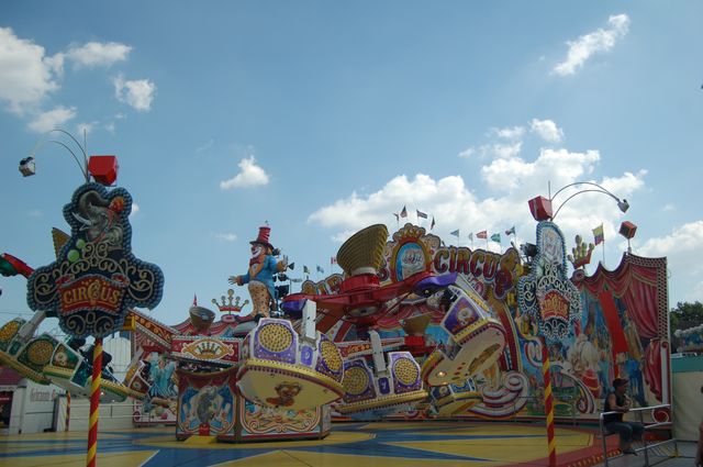 Cranger Kirmes - Circus Circus - Medienwerkstatt-Wissen © 2006-2026 ...