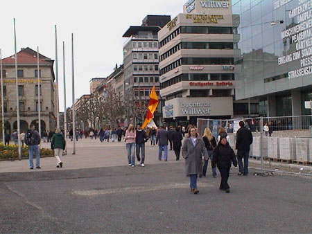 Im Zentrum der Stadt Stuttgart - Medienwerkstatt-Wissen © 2006-2025 ...