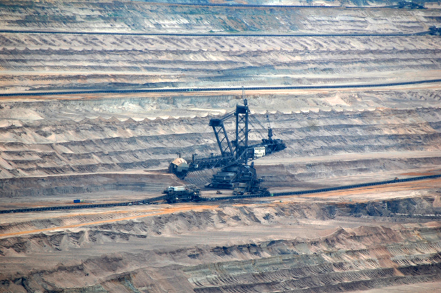 Braunkohletagebau Hambach - Schaufelradbagger und Absetzer - Medienwerkstatt-Wissen © 2006-2025 ...