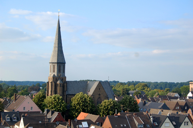 St. Martinus - Medienwerkstatt-Wissen © 2006-2025 Medienwerkstatt