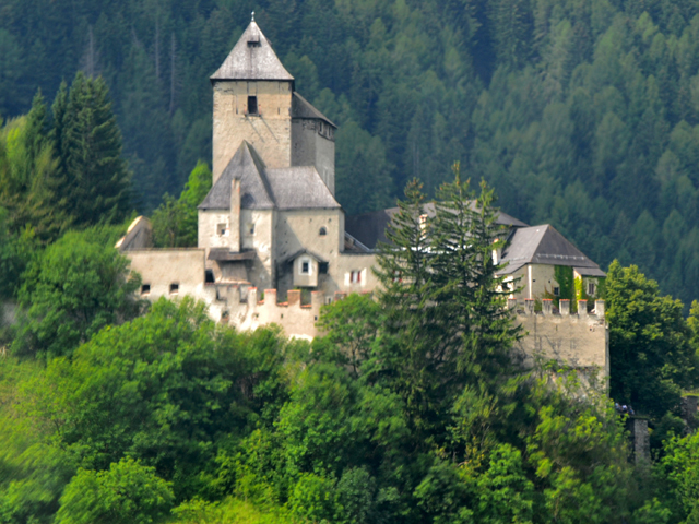 Burg Reifenstein - Medienwerkstatt-Wissen © 2006-2025 Medienwerkstatt