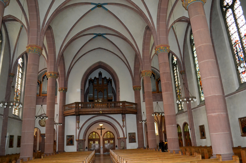 Römisch-katholische Pfarrkirche St. Kilian - Fotos 1 - Medienwerkstatt-Wissen © 2006-2025 ...