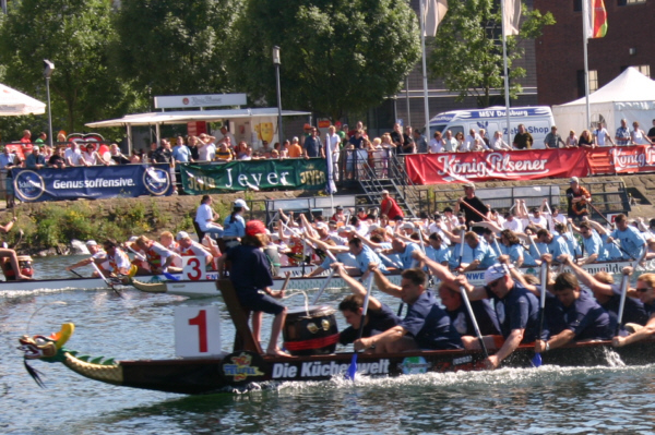 Das Drachenboot - Medienwerkstatt-Wissen © 2006-2025 Medienwerkstatt