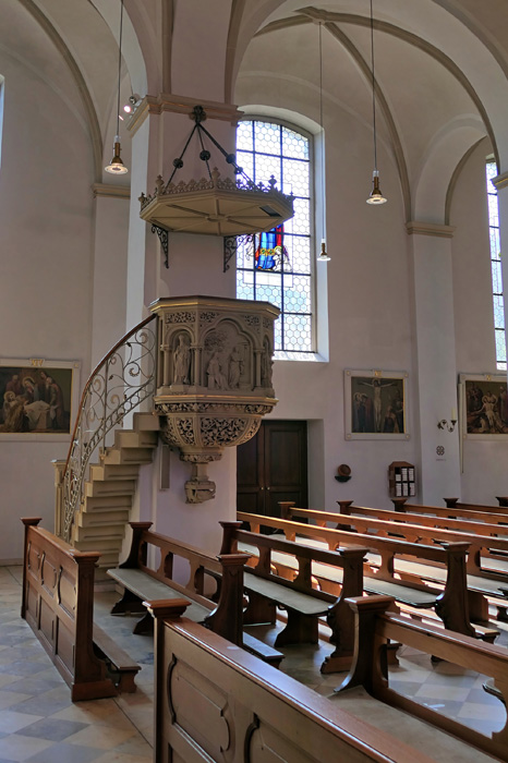 Katholische Pfarrkirche St. Mauritius - Fotos 3 - Medienwerkstatt-Wissen © 2006-2024 Medienwerkstatt