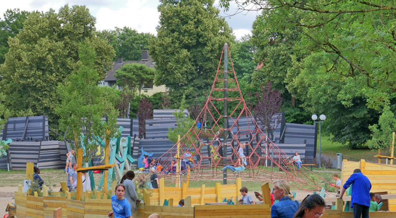 Robinsonspielplatz - allgemein - Medienwerkstatt-Wissen © 2006-2025 Medienwerkstatt