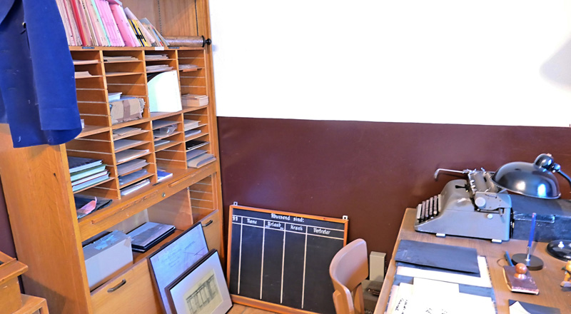 Ausstellungsraum - Büro eines Werkmeisters - Medienwerkstatt-Wissen © 2006-2025 Medienwerkstatt