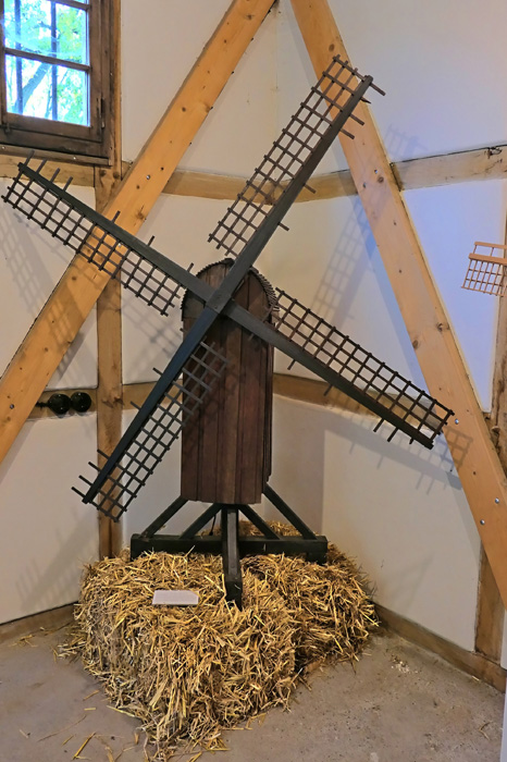 Feuerwehrgerätehaus - Fotos - Medienwerkstatt-Wissen © 2006-2025 Medienwerkstatt