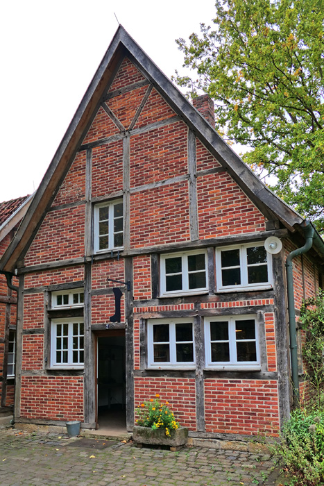 Schuhmacherhaus - allgemein - Medienwerkstatt-Wissen © 2006-2025 Medienwerkstatt