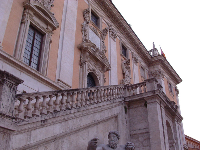 Kapitol - Fotos 2 - Medienwerkstatt-Wissen © 2006-2025 Medienwerkstatt